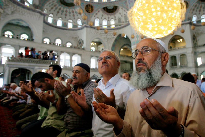 Namaz çeşitleri neler? Farz, vacip ve nafile namazlar nasıl kılınır ...